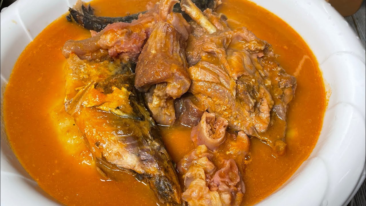 How to prepare Ghanaian authentic chicken and smoked fish light soup ...