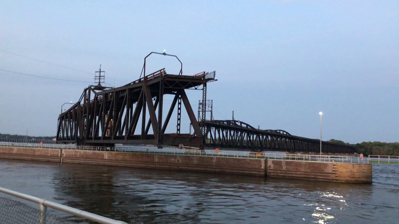 2019-08-02 - Keokuk Train Bridge Closing - Part 1 - YouTube