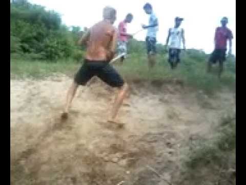 um menino que so gosta de come cana olha queda chupa mt cana kkk