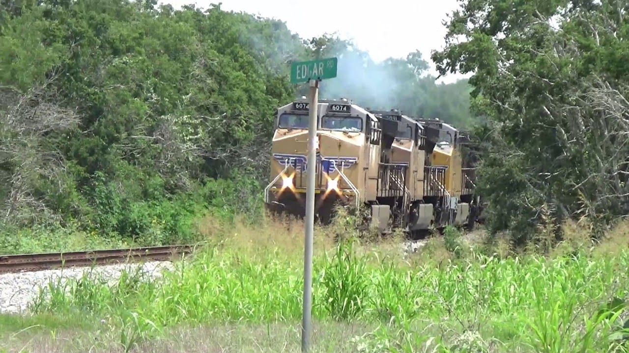 UP #6074 Leads Coal Train - YouTube