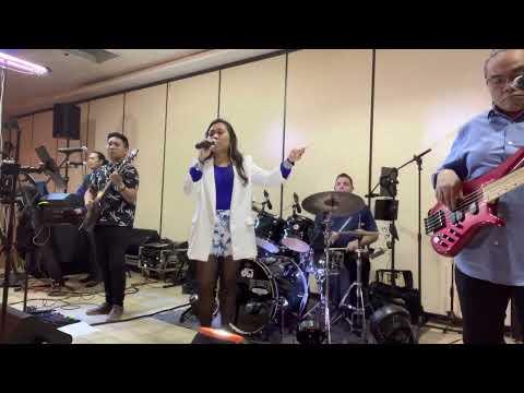 Islands in the stream cover by No Limits Band of Chicago (no copyright ...