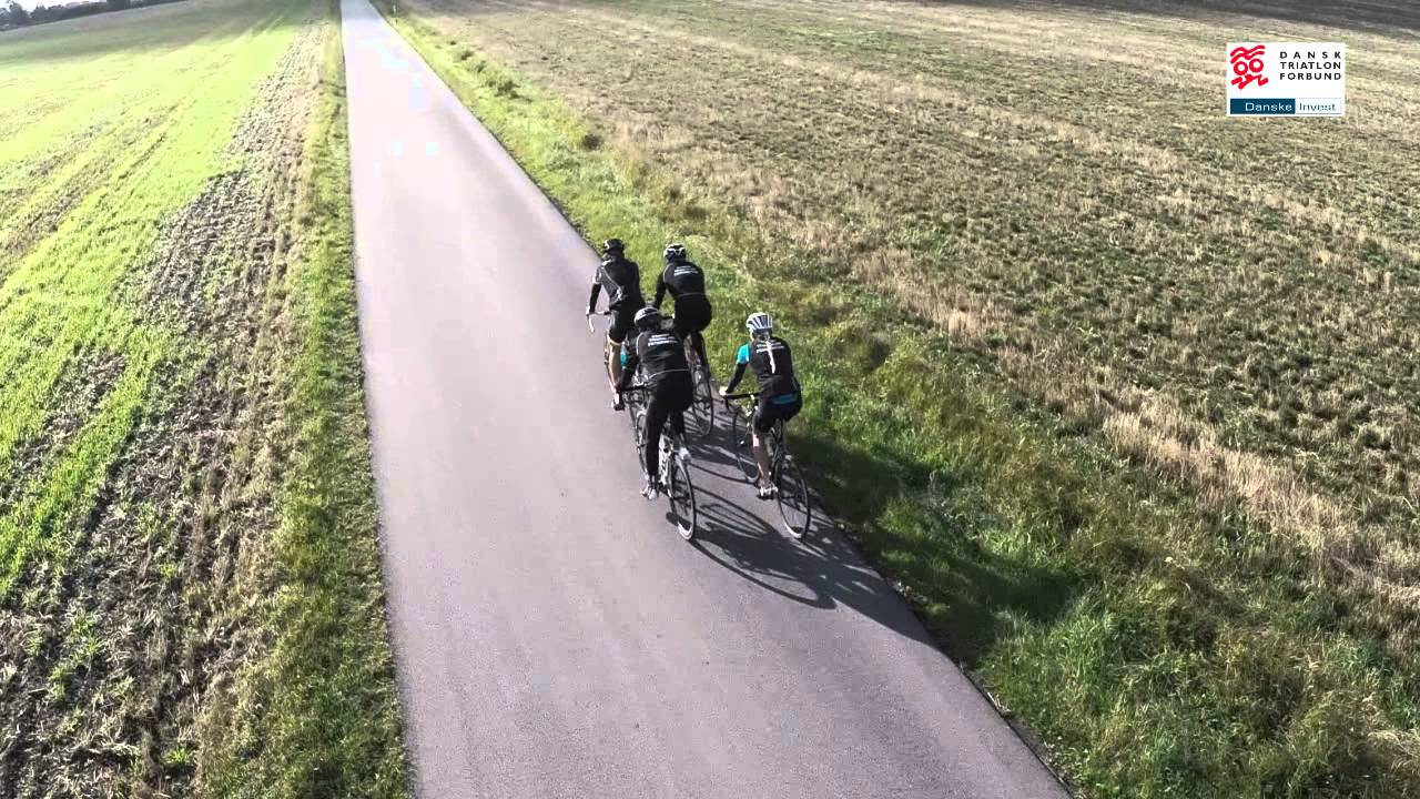 Rulleskift (ride bike in rotating paceline) - YouTube