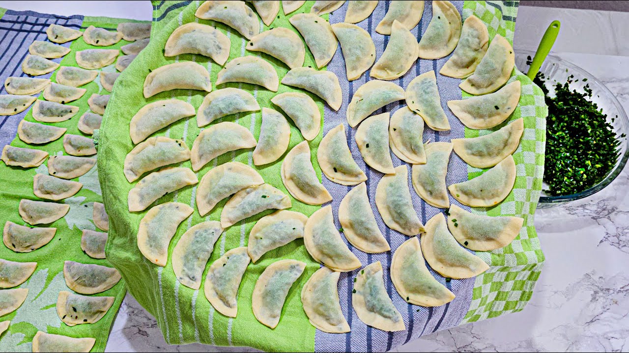 Ashak Afghani Recipe آشک اصیل وطنی با گندنه وطنی 👌🥰 - YouTube