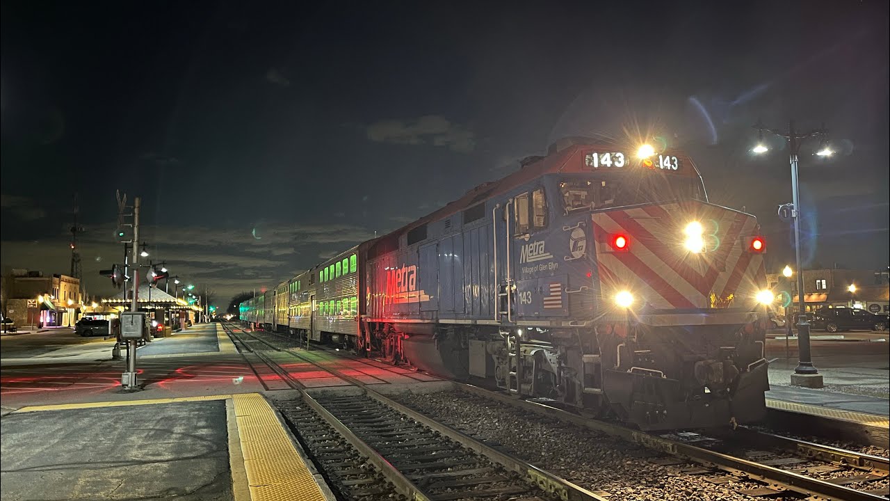 METX 143 departing Crystal Lake, IL to the coach yard! 3/19/2024 - YouTube