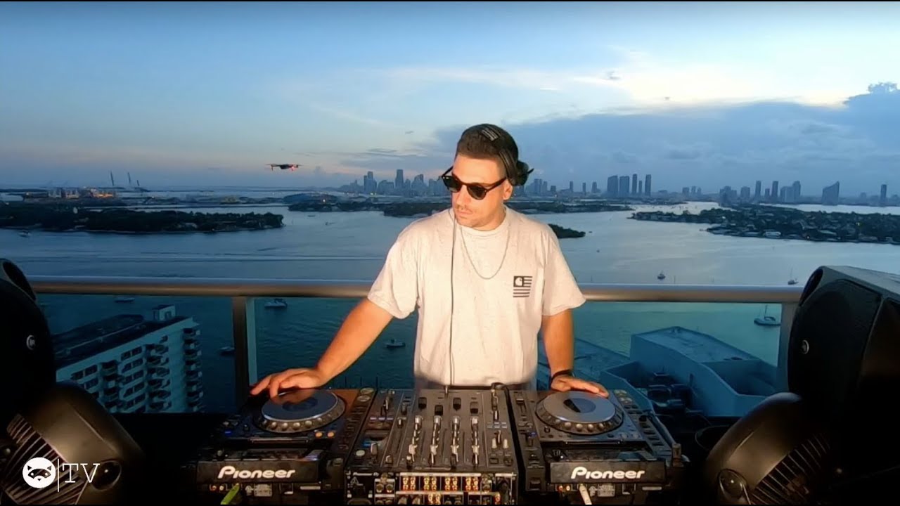 Daniel Sanchez LIVE from the 28th floor South Beach Miami - YouTube