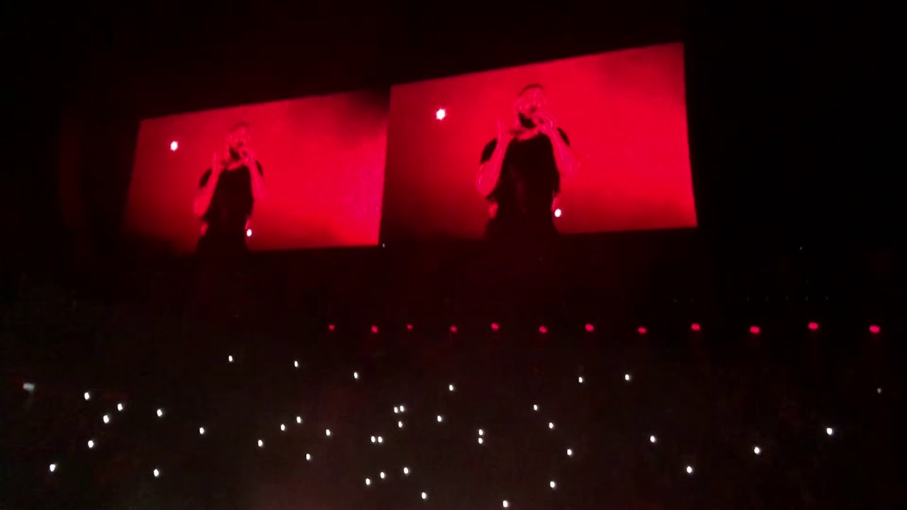 Drake | Jumpman + Both (LIVE) Montreal QC ~ Sept 4, 2018 - YouTube