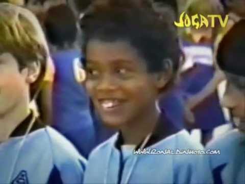 Ronaldinho Futsal Child - Professional Skills Joga Bonito NIKE