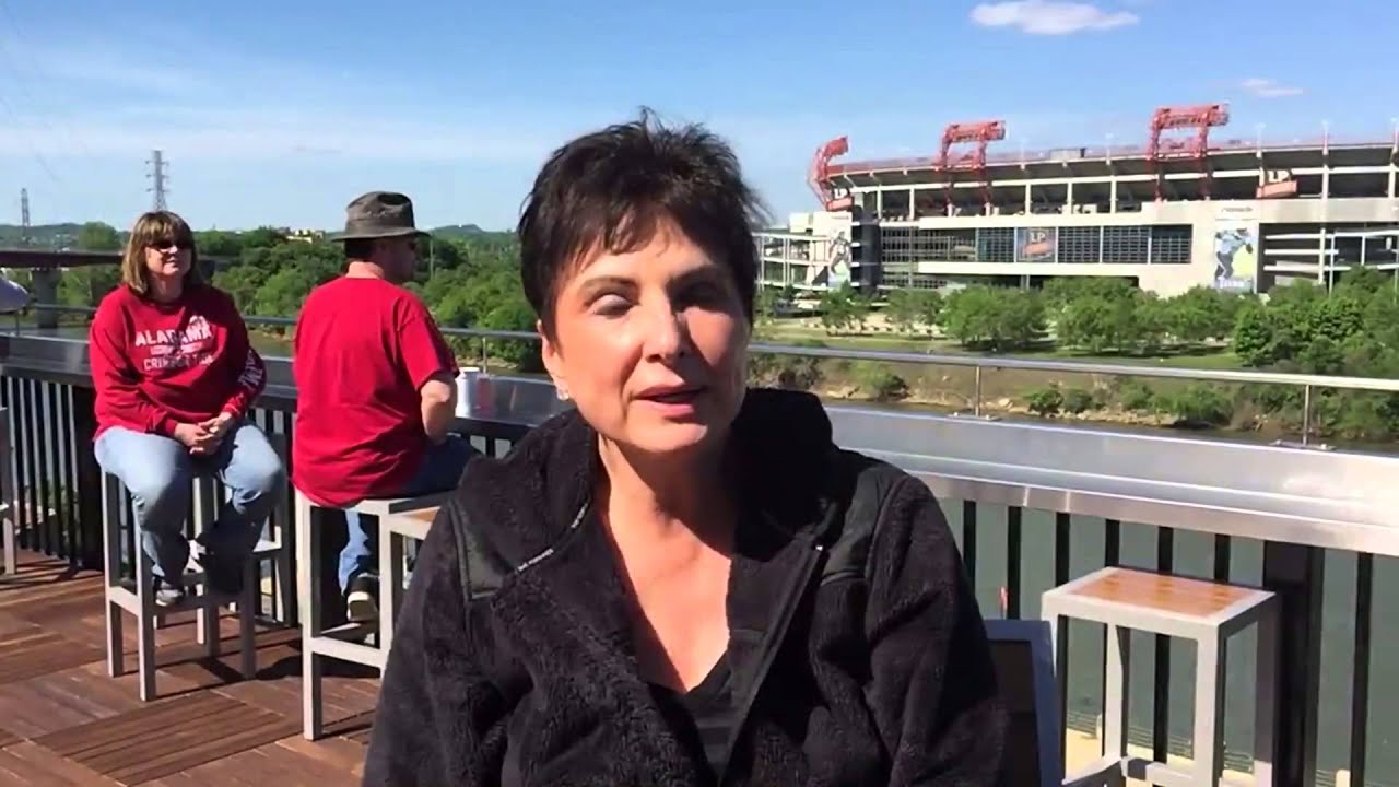 Nancy Jones message to Bernie Heaney - YouTube