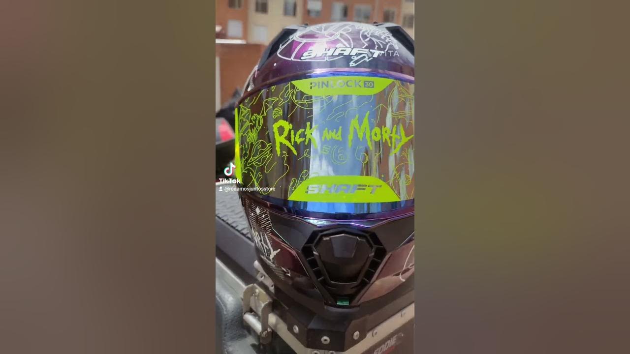 casco SHAFT edición Rick y Morty RNM - YouTube