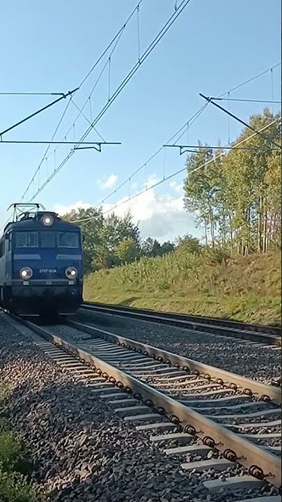 EP07-1034 z TLK FLISAK do Katowic przed stacją Zgierz północ fajne rp1 - YouTube