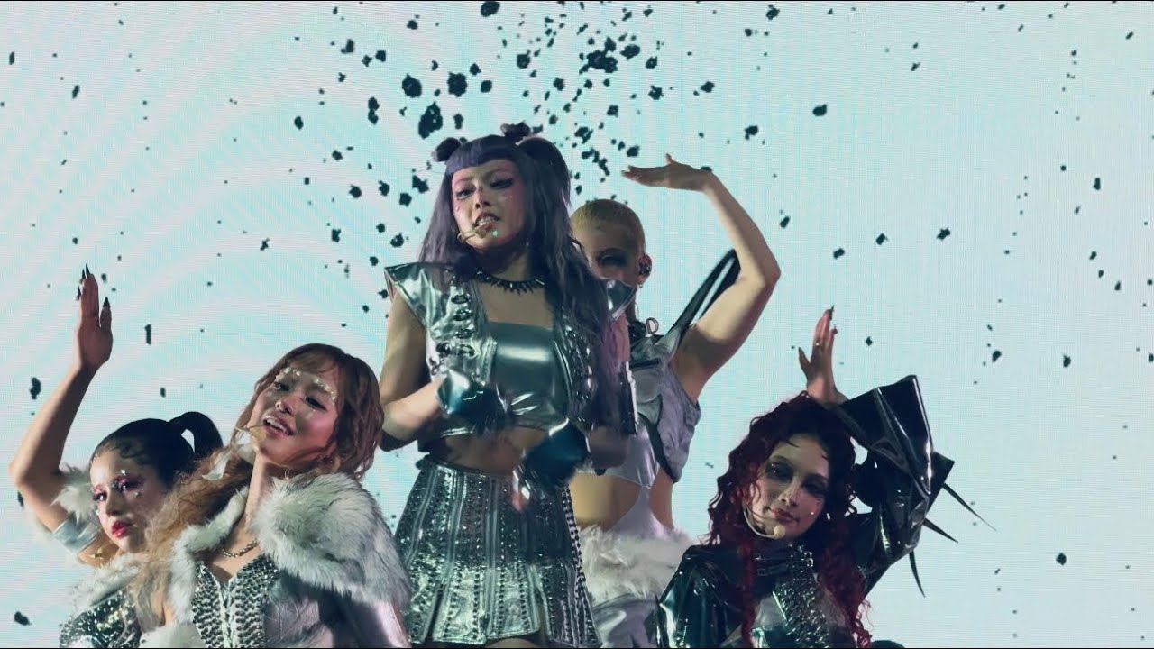 [4K][241127] XG - Woke Up - The First Howl in Brussels - Fancam - YouTube