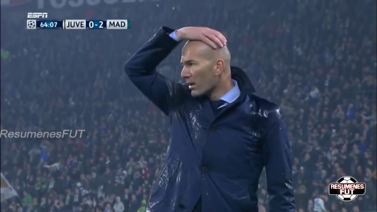 Zidane Reaction to Ronaldo Bicycle goal. - YouTube