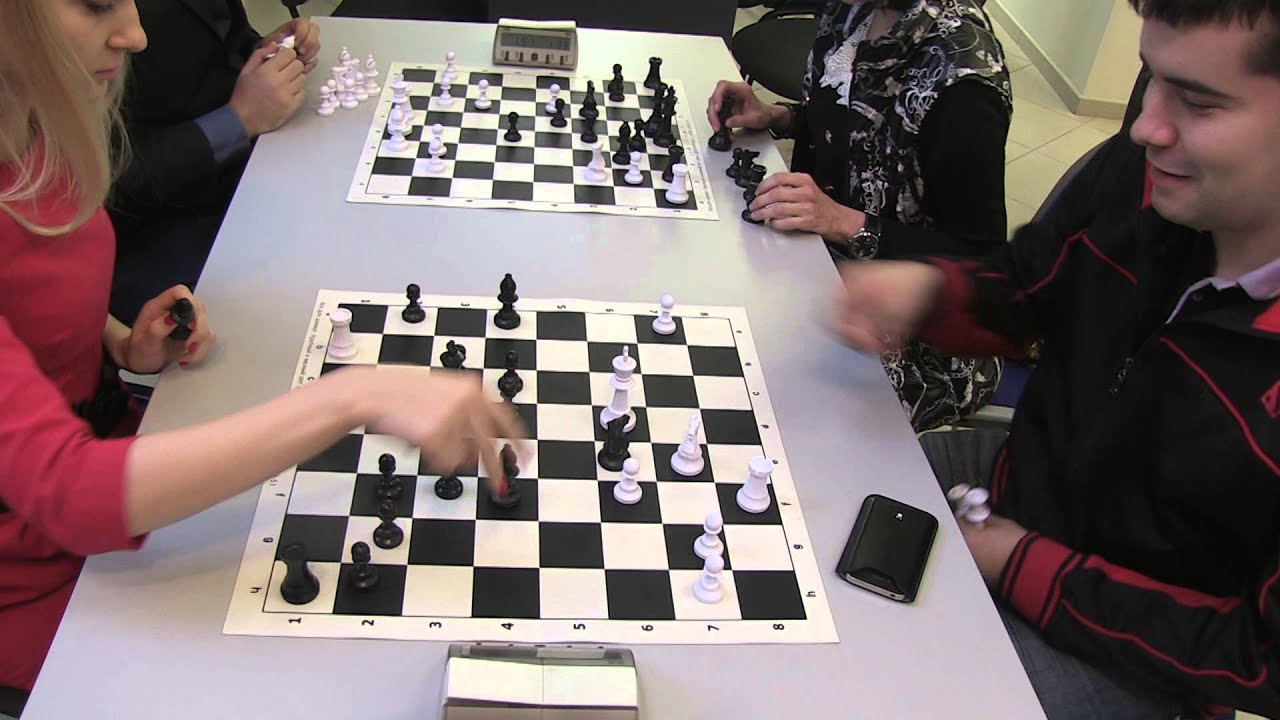 Loop Chess. In the performance of elite (04) - YouTube