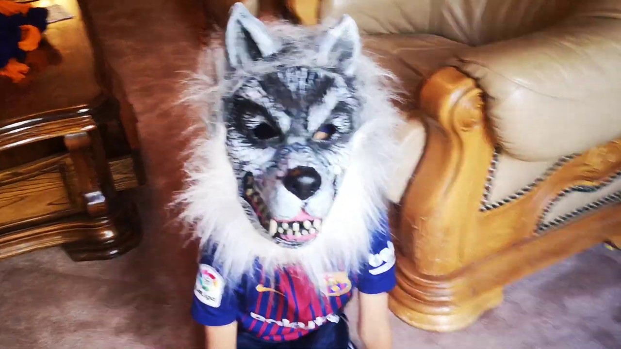 German Shepherd Pranked by Scary Wolf Mask - YouTube