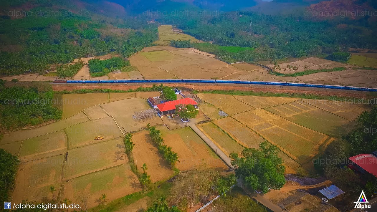 Beautiful view of Uthralikkavu 2016 - YouTube