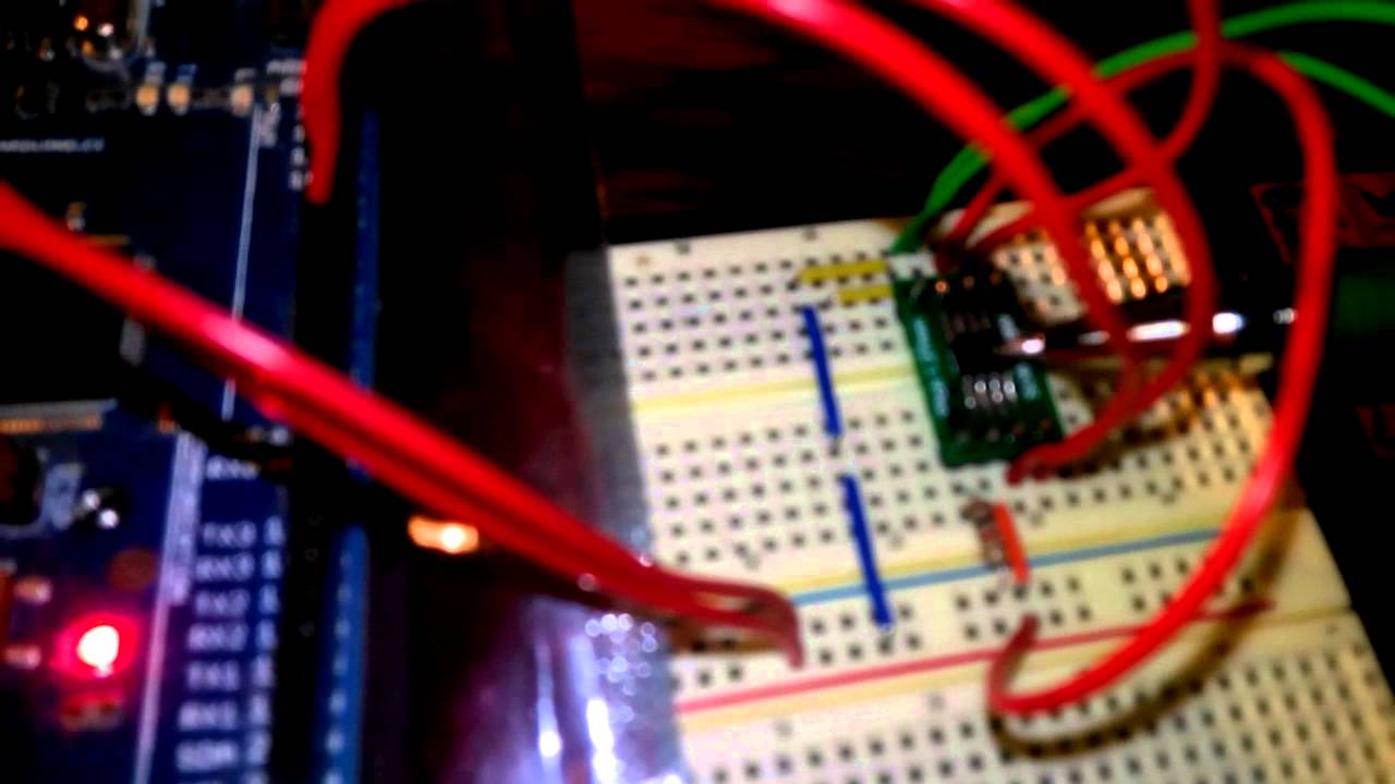 Arduino + AD8400 resistor - YouTube