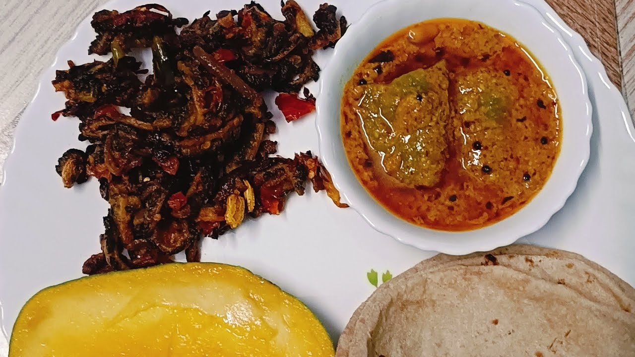 KARELA ESE BANAYE KI SABKAY MANKO BHAYE#unnasoni#food#video#karela## ...