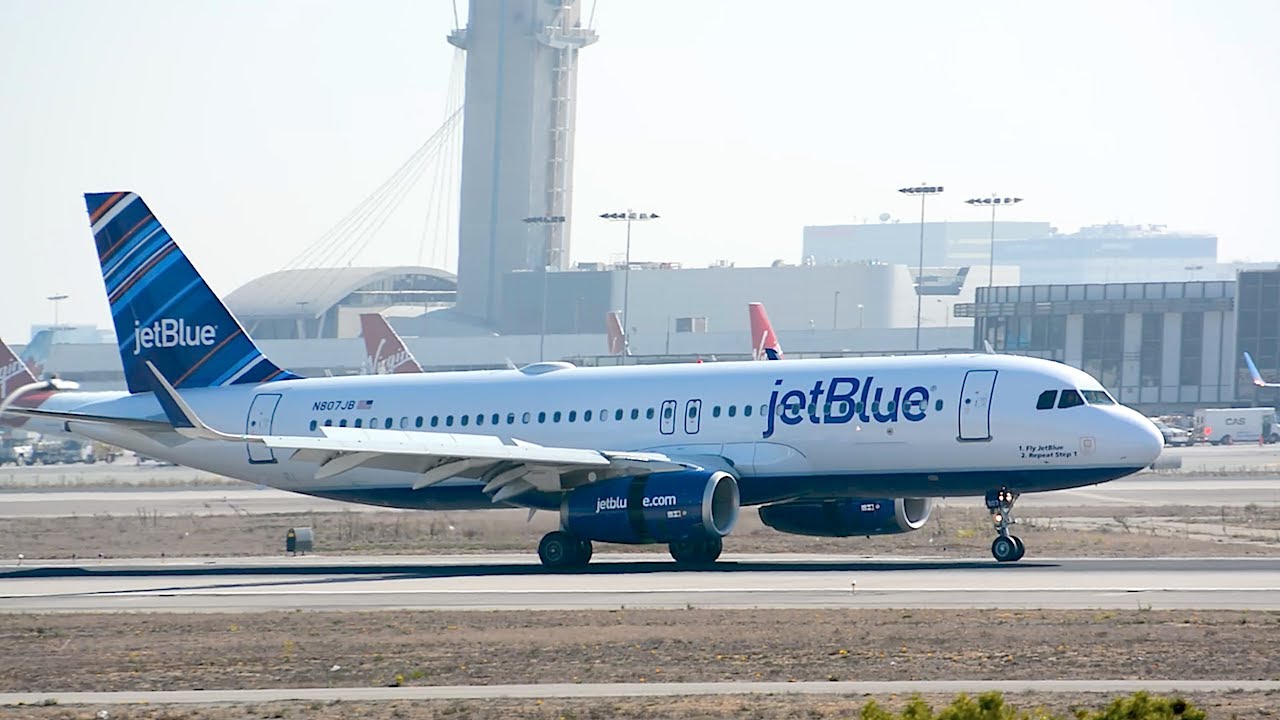 JetBlue Airways "Sharklets" Airbus A320-200 [N807JB] Landing at LAX ...