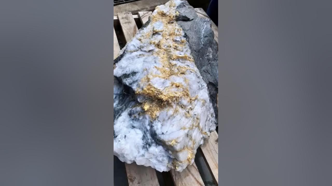 Different Types of GOLD ORES - YouTube