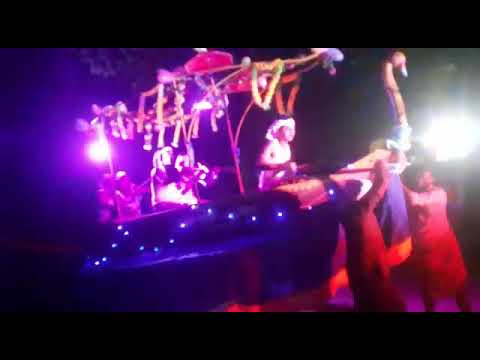 Ulsava flot Kannur mathamangalam peruvamba mayilpili chundan vallam ...