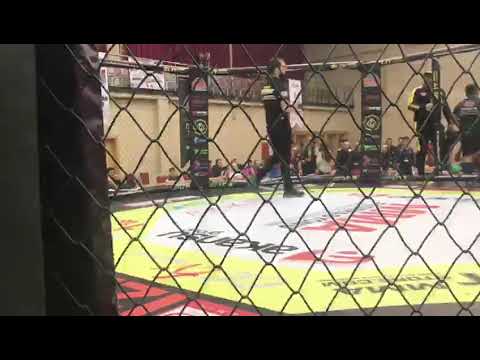 şanlıurfa box kikbox ju jitsu ve judo ağırlıklı (mma) yani karma dövüş sanatları yarı final raund ar