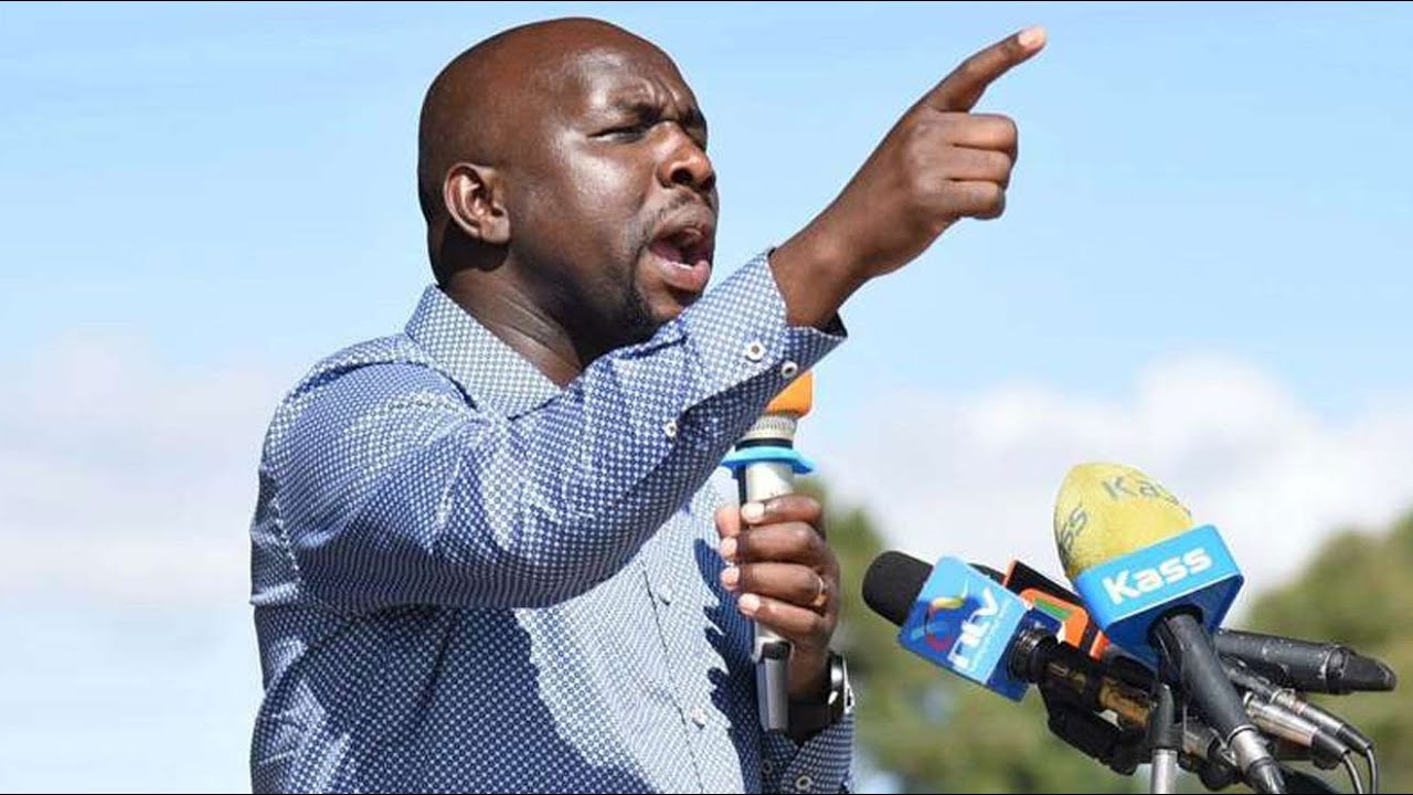 ANGRY CS MURKOMEN WARN KURIA RESIDENTS AFTER THEY THROW SHOE TO RUTO IN ...