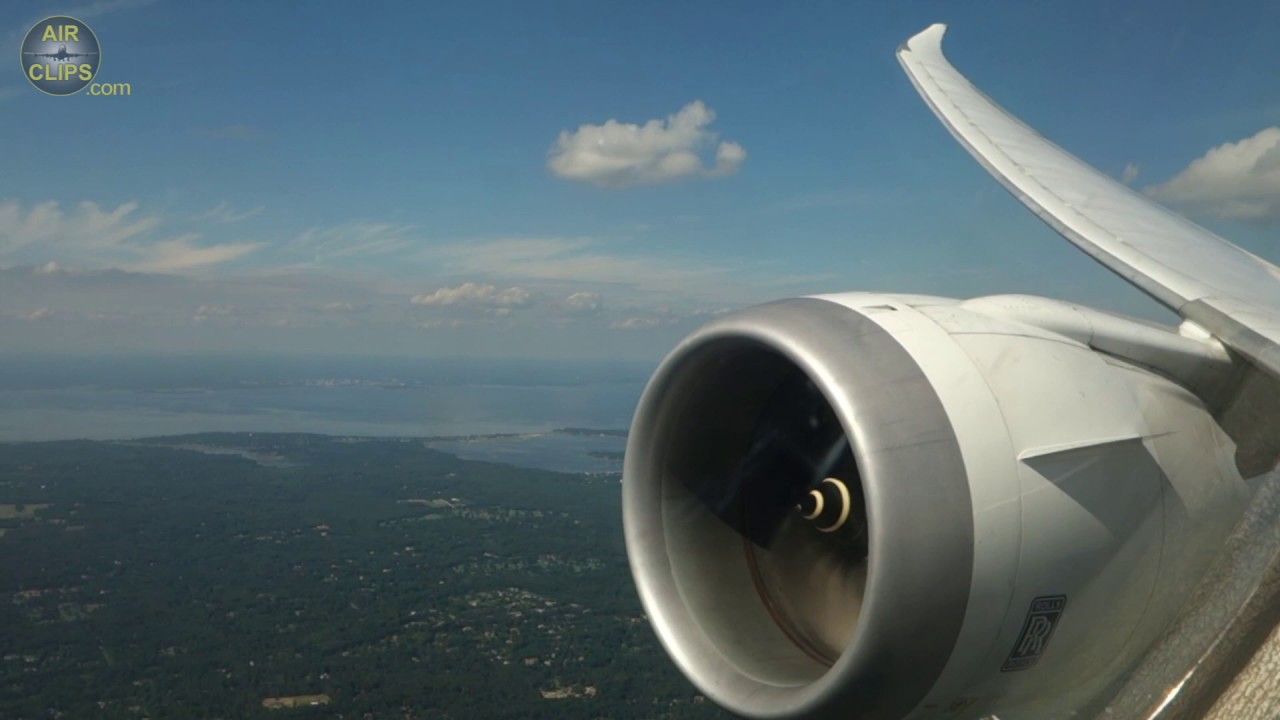 Beautiful LOT Boeing 787-8 Dreamliner Landing in New York JFK on a ...