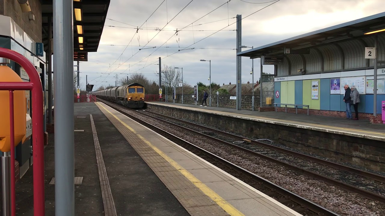 Tyne coal train passing East Boldon 06.01.20 - YouTube