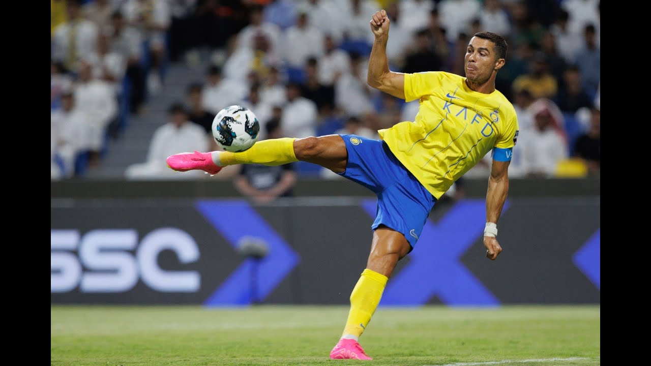 Cristiano Ronaldo's Thunderous Left-Footed Strike Lights Up the ...