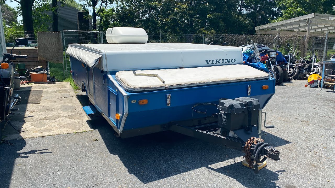 First Look 1998 Viking Pop up Pup Camper walk around - YouTube