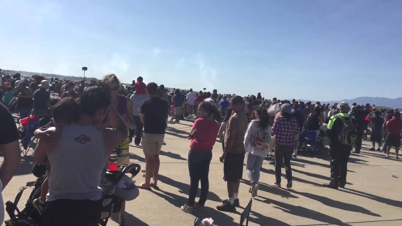 Thunderbirds at March Airfest 2016 - YouTube