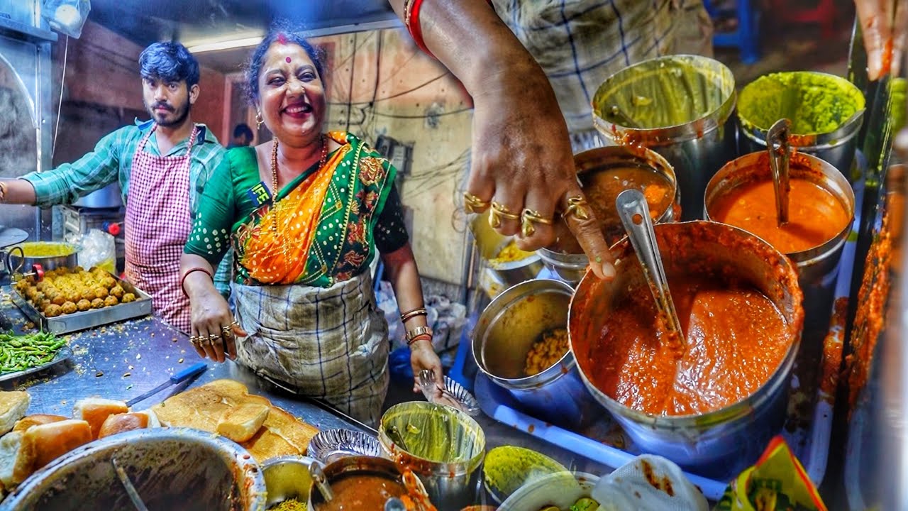 India’s Most Famous Chachi Ji ka Vadapav & Dabeli | Hyderabad’s Best ...