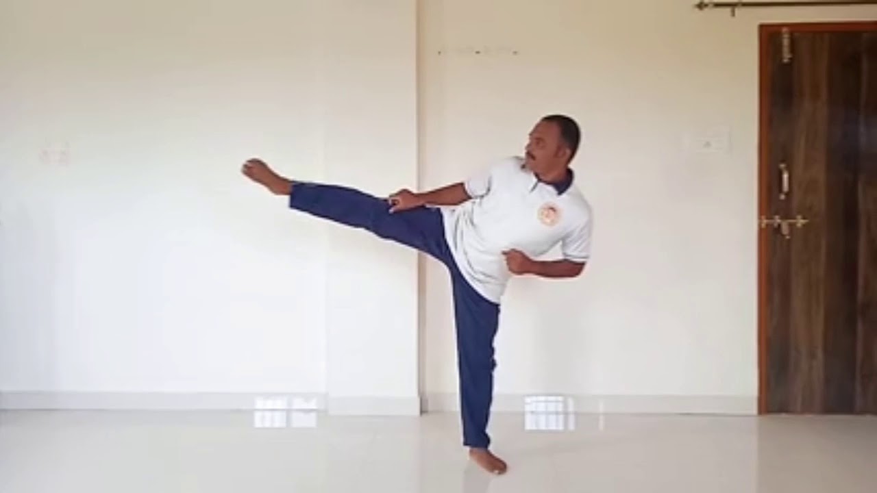 Karate basic kick (MawashiGiri) - YouTube
