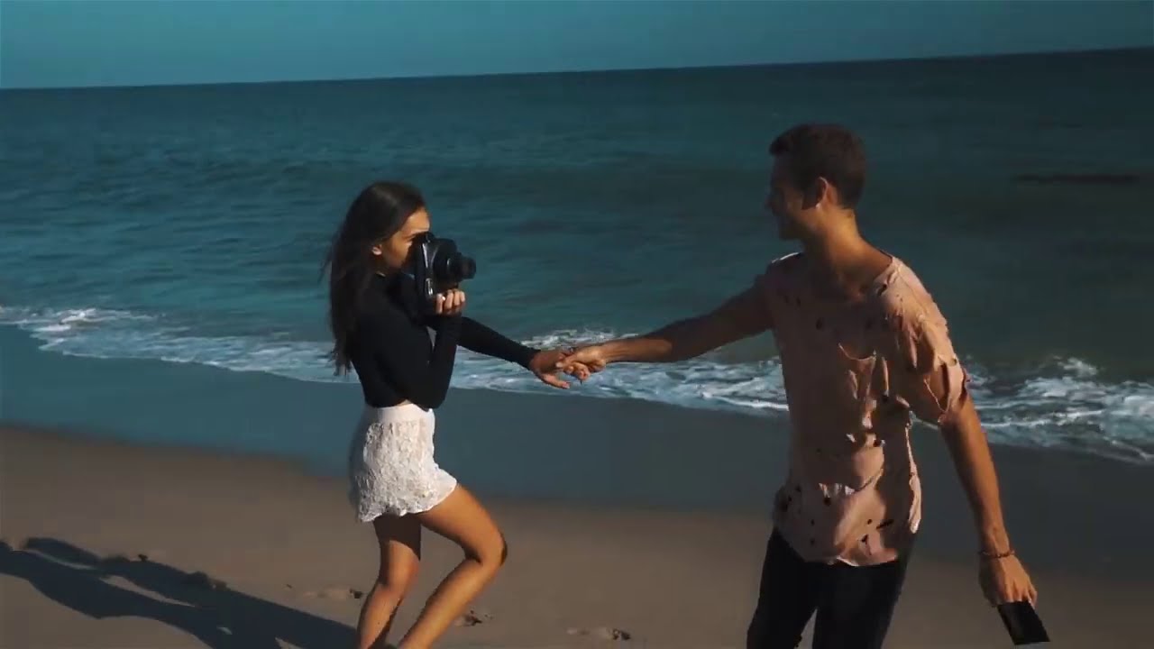 The Chainsmokers Closer Lyric ft Halsey HD - YouTube