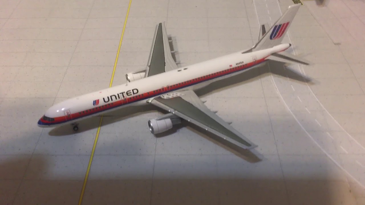NG Models 1/400 United 757-200 Model Review - YouTube