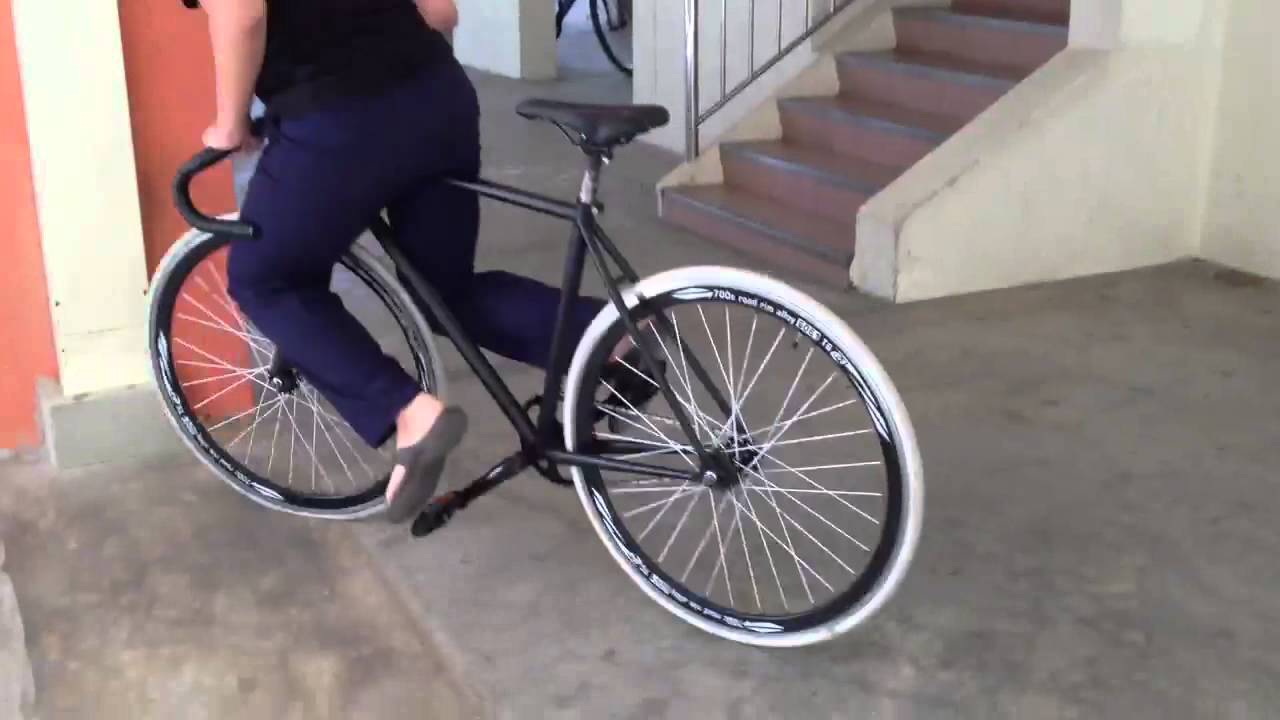 Fixed Gear Bicycle-Skid - YouTube