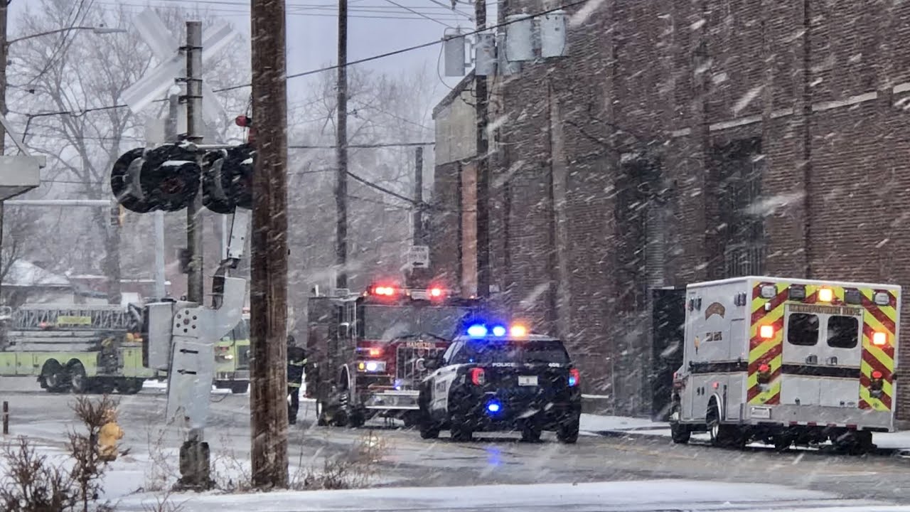 Building On Fire With Train Passing In Heavy Snow! Locomotive Shoving ...