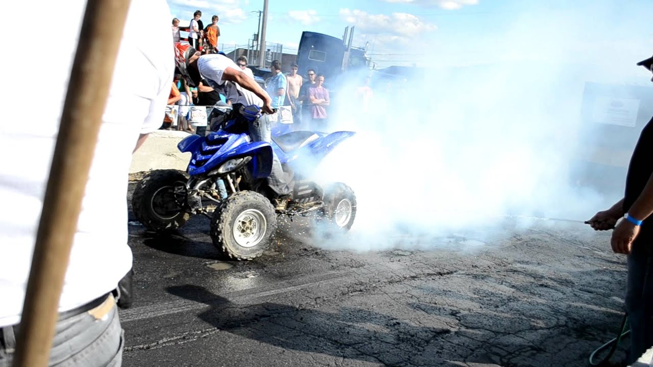 show de boucane St-Louis édition 2011 yamaha raptor 660 - YouTube