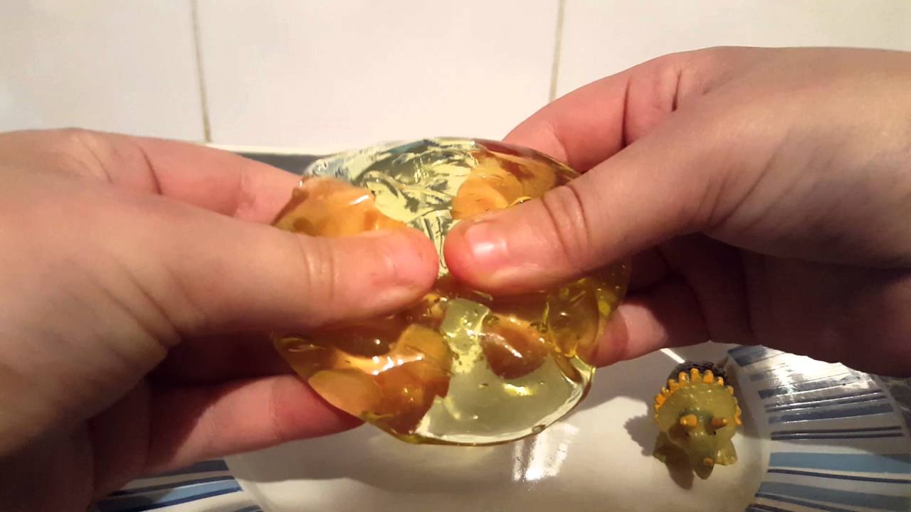 Dinozauro kiausinis - YouTube