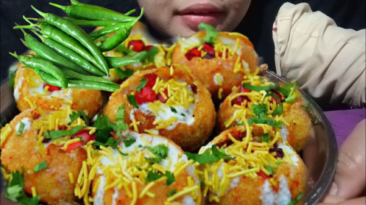 Eating dahi puri chat (Indian street food eating show) asma foodie ...