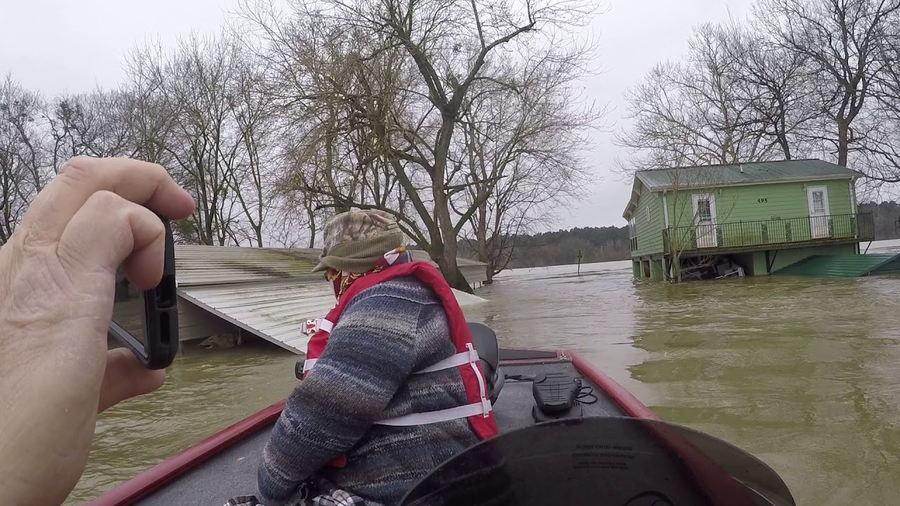 2 Flood 2019 from Botel up Botel road 2/1/2019 pickwick dam 395.1 - YouTube