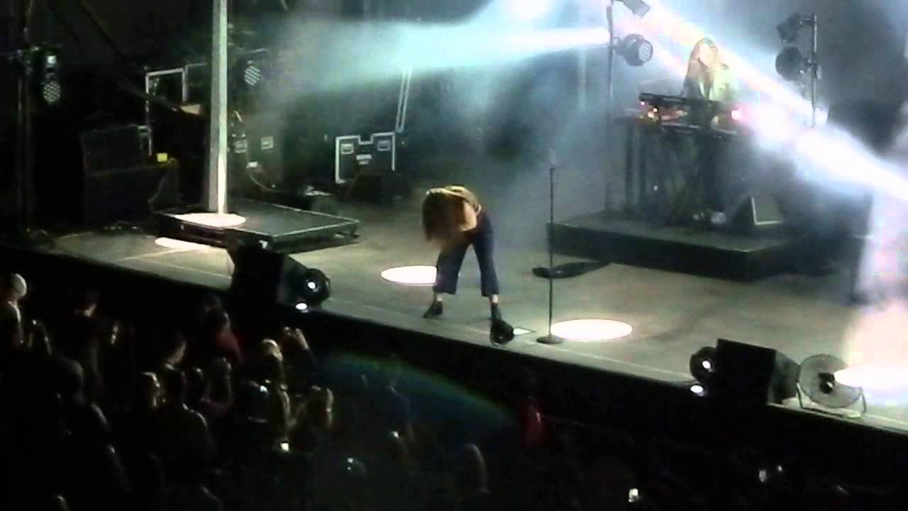 Lorde - White Teeth Teens on SDSU Open Air Theatre (10/10/14 San Diego ...