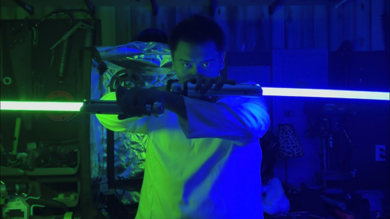 Galaxy’s Edge Legacy Lightsaber collection review - YouTube