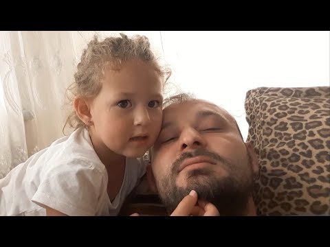 Babasına Sakalların Pamuk Gibi Çok Güzel  Diyen Küçük Kız