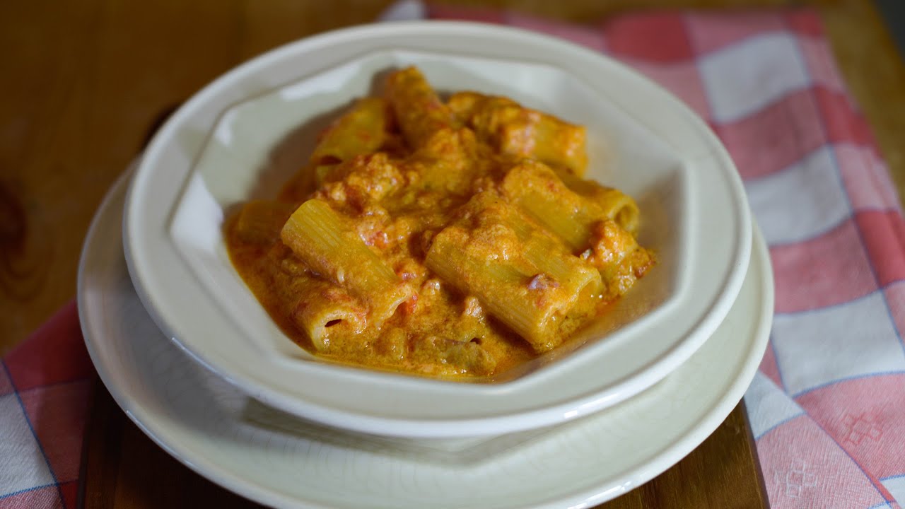 Rigatoni alla Giancaleone - Ricetta Calabrese - YouTube