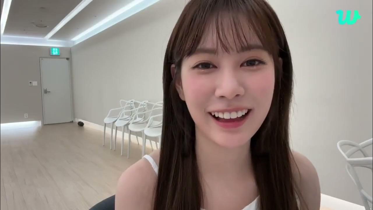 230621 💜🤍💜 [Cherry Bullet BORA / 체리블렛 보라 weverse live] - YouTube