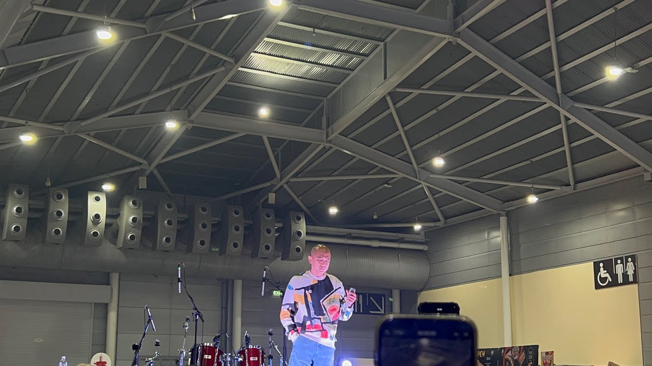 MERAUNG | TOMOK | GEGARFEST @ SINGAPORE EXPO 2023 - YouTube