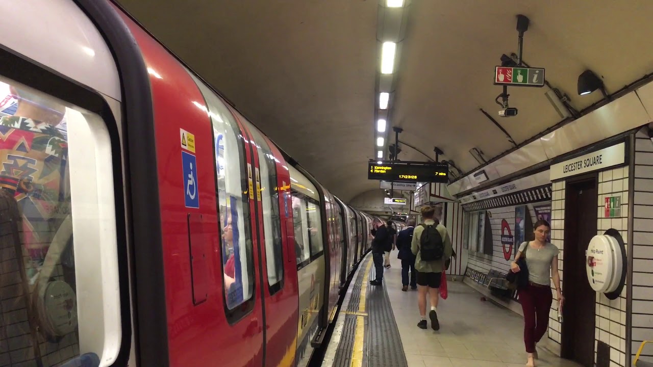 PM Rush Hour 1995 Stock Southbound Northern Line Trains At Leicester ...