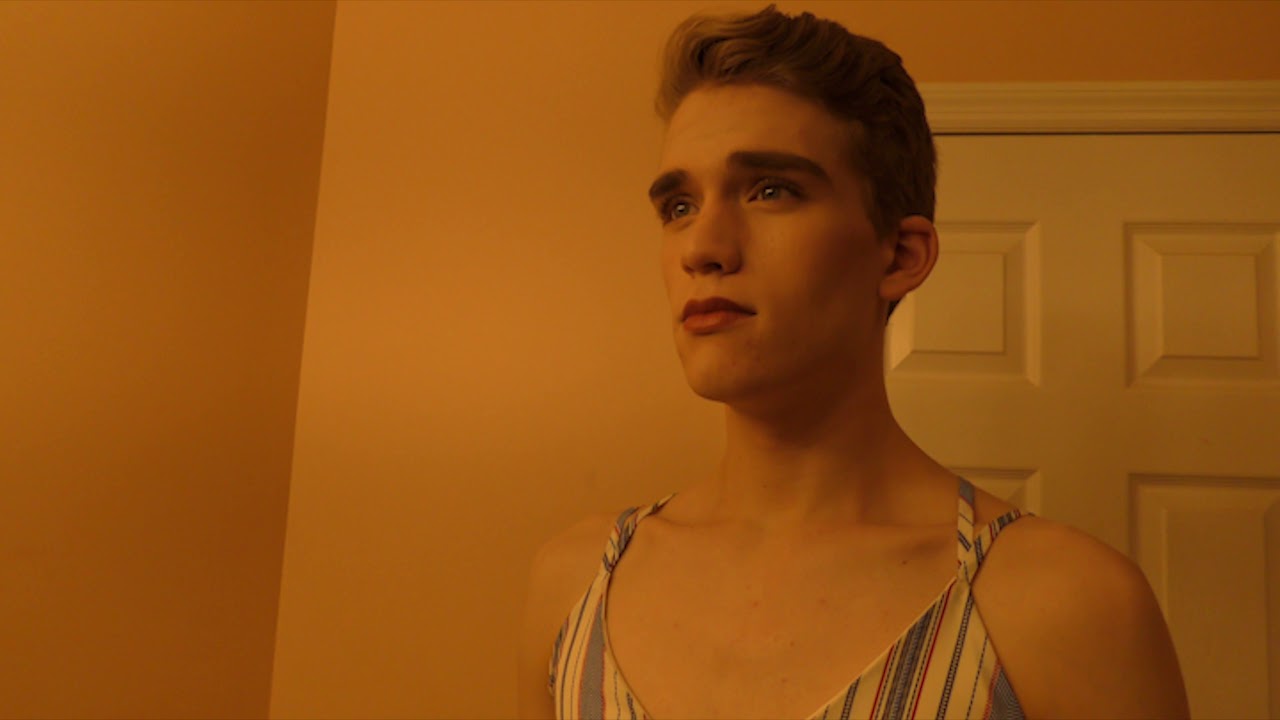 "Posture" | Short Film - YouTube