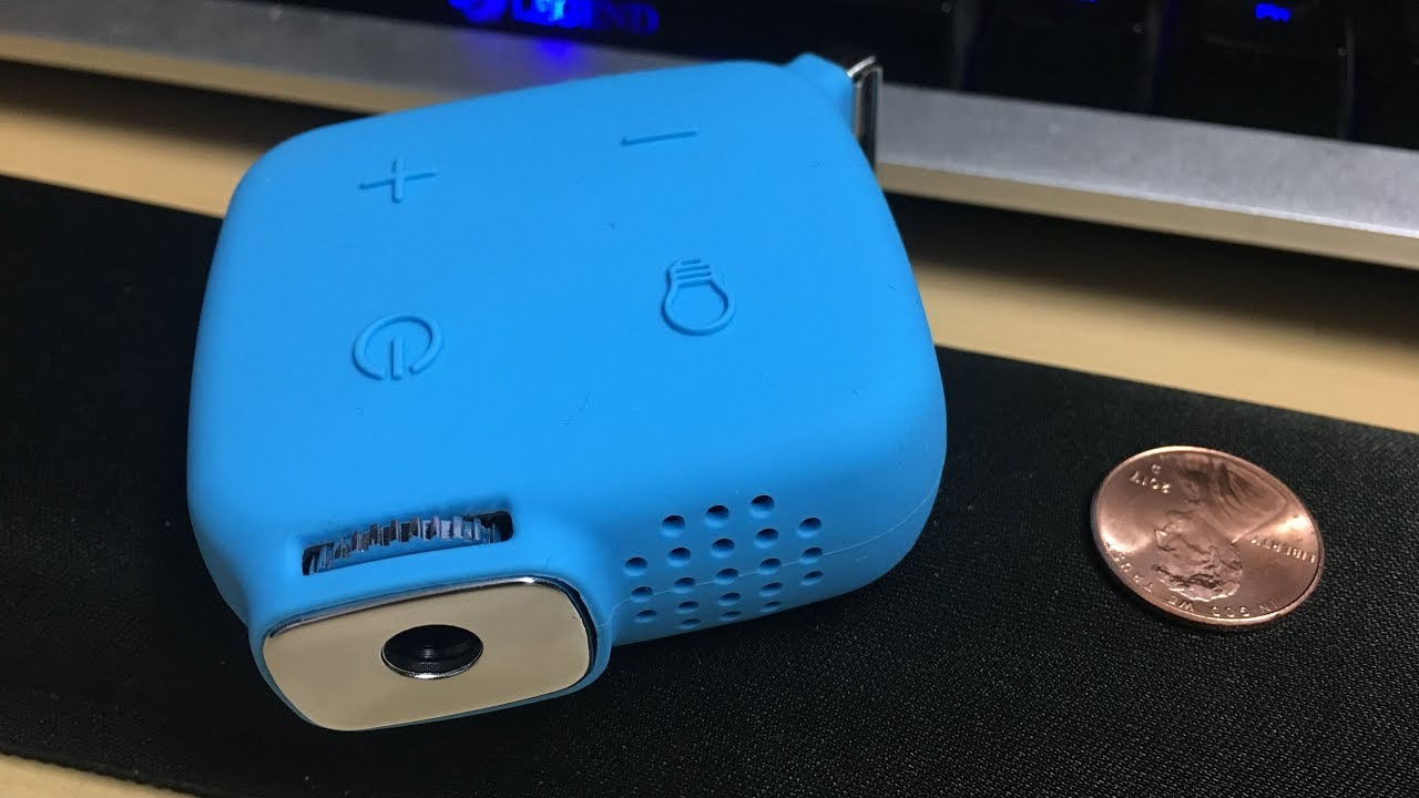 Projector cuma 200 ribu?? | Brookstone Keychain Projector Review - YouTube